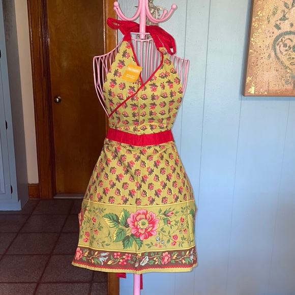 Pier 1 | Other | Pier One Apron | Poshmark